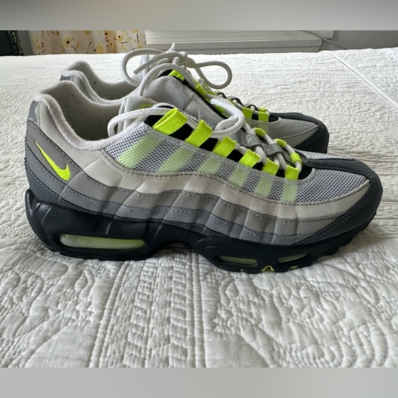 Nike | Shoes | Authentic Nike Air Max 95 | Poshmark